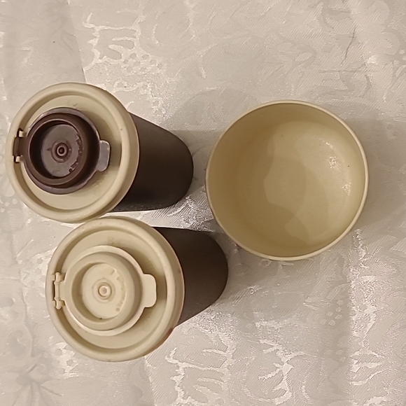 Tupperware | Kitchen | Vintage Tupperware Travel Salt And Pepper Set ...